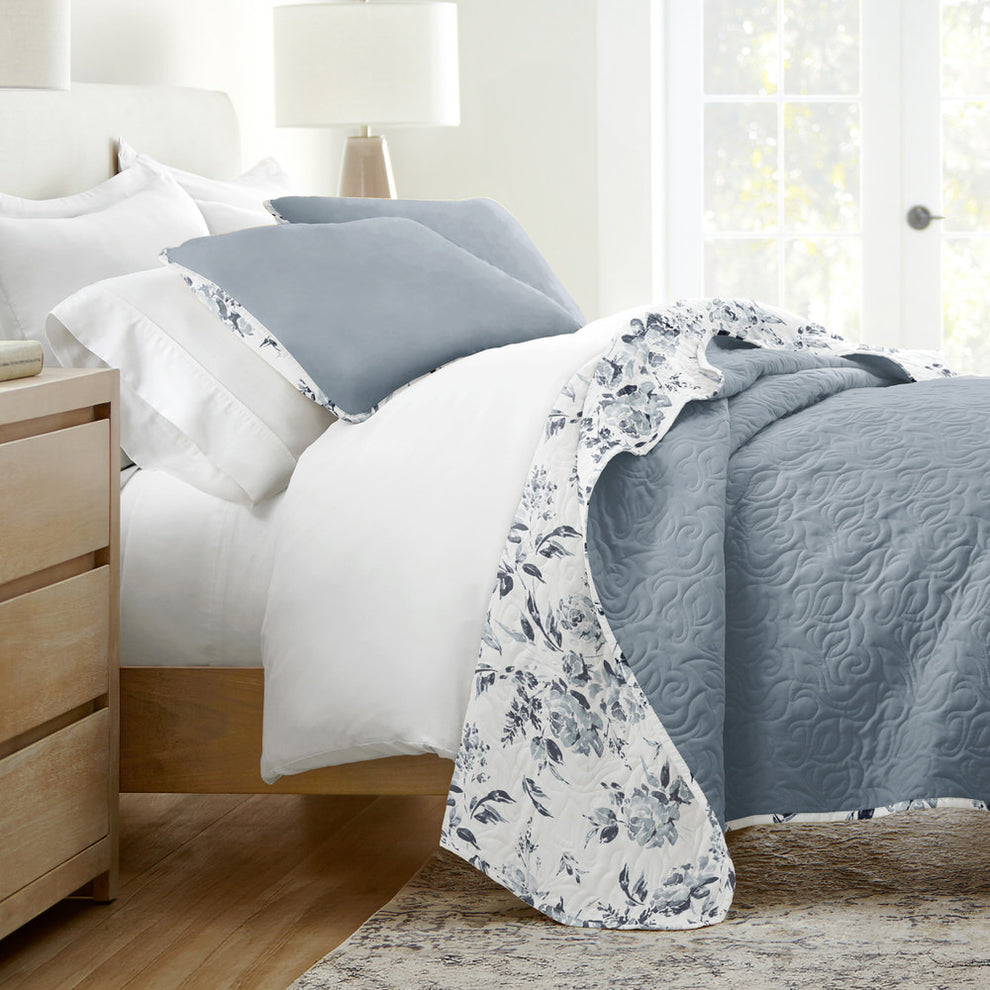 Rose Garden Reversible Quilted Coverlet Set – Linens And Hutch