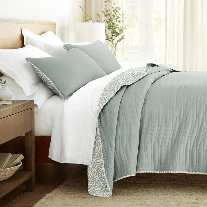 3-Piece Reversible Quilts – Linens And Hutch