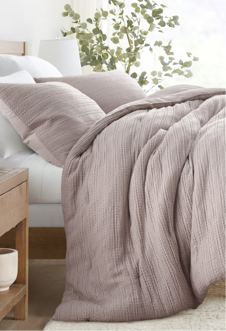 Shop Luxury Bedding Online | Linens & Hutch