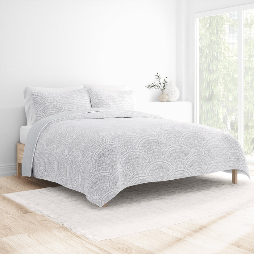 Scallop Reversible Quilted Coverlet Set (Sale) – Linens And Hutch