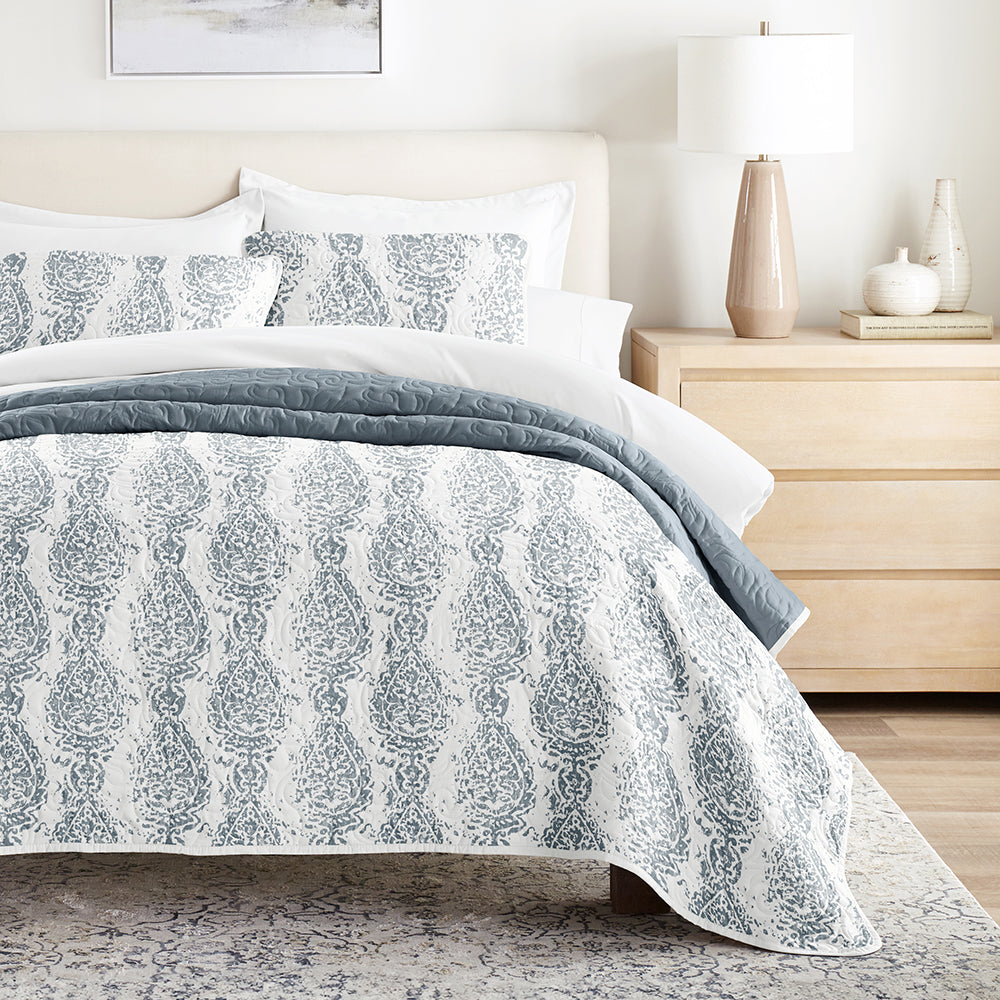 Distressed Damask Reversible Quilted Coverlet Set – Linens And Hutch