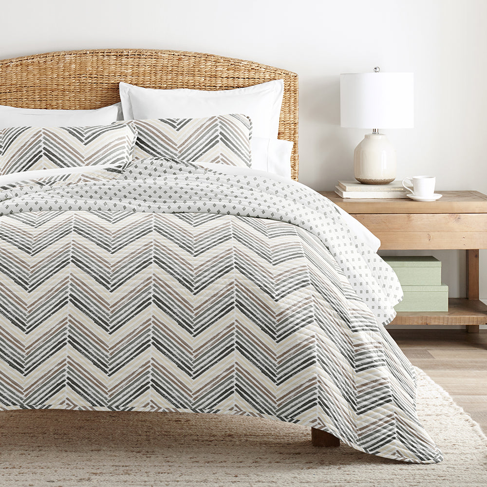 Diamond Chevron Reversible Quilted Coverlet Set – Linens And Hutch